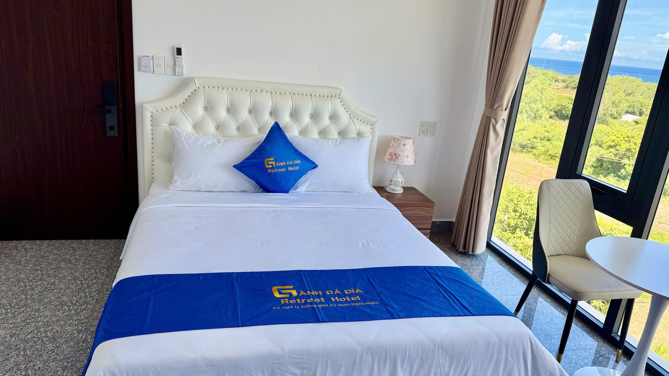 Premium Double Room With Sea And Field View - Gành Đá Đĩa Retreat Hotel